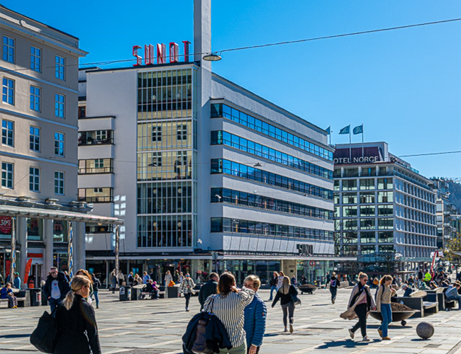 SUNDT Bergen får to nye stilikoner: FOLLESTAD og ARKET